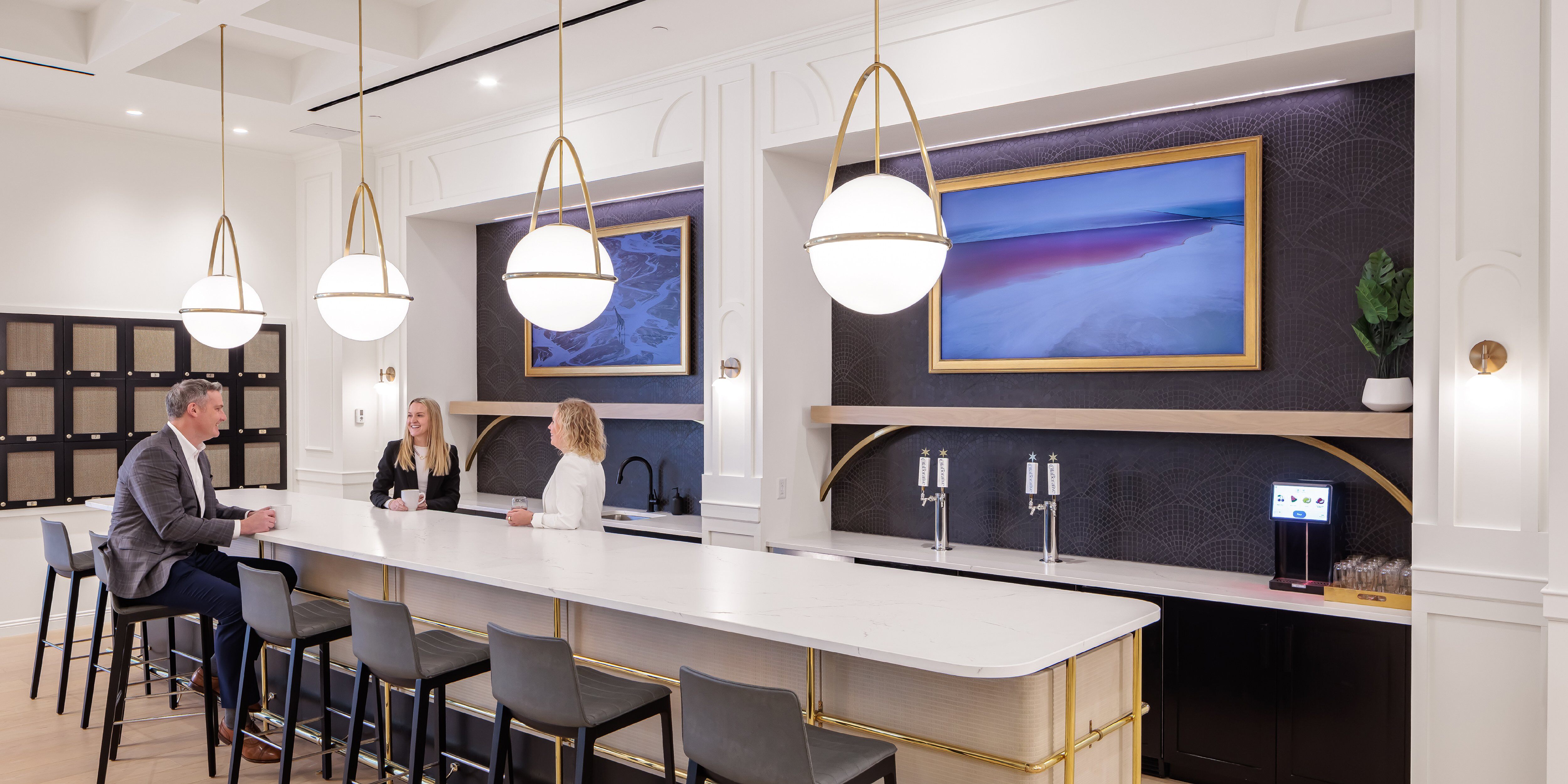 Capella Tower Elevates Its Business Center with Seamless Technology